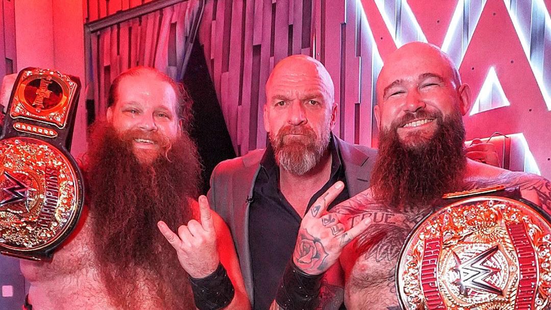 War Raiders Win World Tag Team Titles On WWE Raw